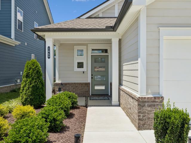 1069 Linn Cove Ct