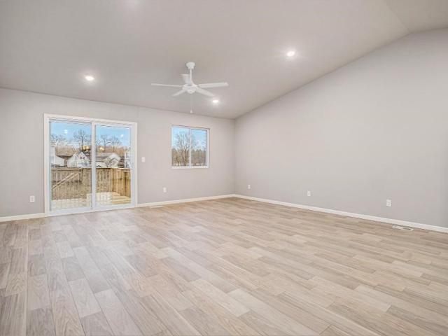 1069 Ridgetop Circle