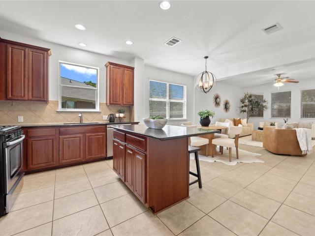 1069 Sussex Way