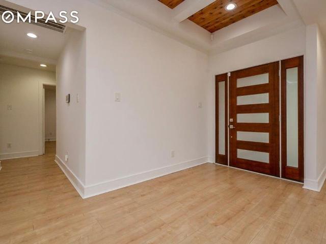 10603 Riverview Dr, Houston, TX