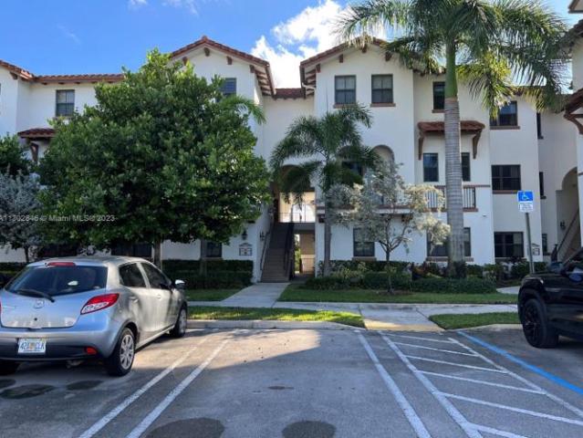 10600 88th St NW #212, Doral, FL 33178