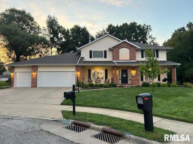10600 N Strawn Ct, Peoria, IL 61615