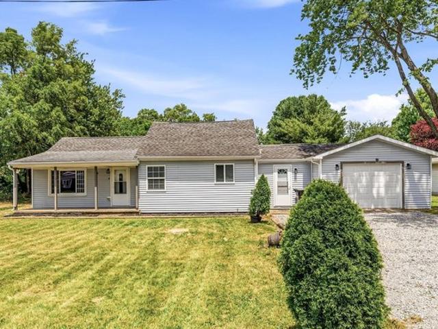 10601 Toledo Ave, Osceola, IN 46561
