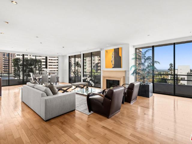 10601 Wilshire Boulevard 702