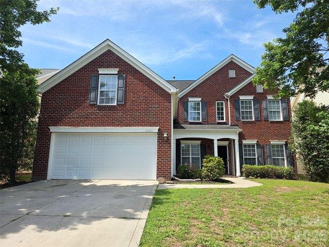 10601 Bere Island Dr, Charlotte, NC 28278