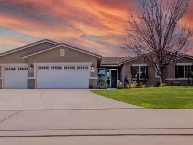 10607 Bremgarten Ct, Bakersfield, CA 93314