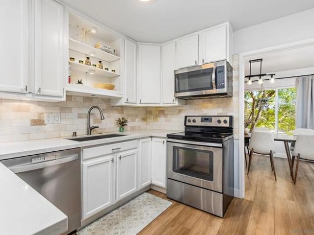10607 Caminito Memosac, San Diego, CA 92131
