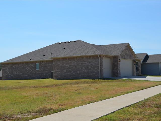 10607 Pine