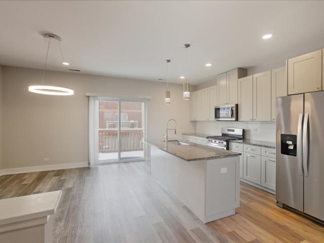 10604 Alice Mae Ct, Orland Park, IL 60462 | MLS #12530 | Compass