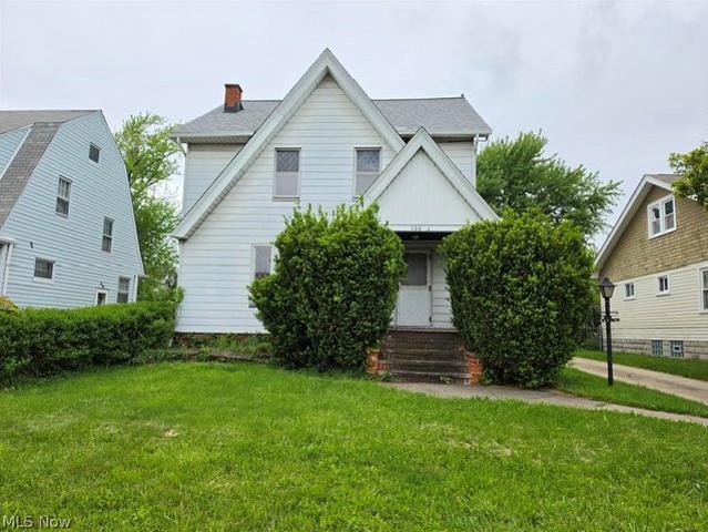 10605 Grace Ave, Garfield Heights, OH 44125