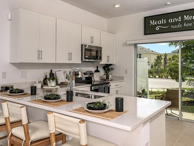10605 Orbit Ter, Sarasota, FL 34241
