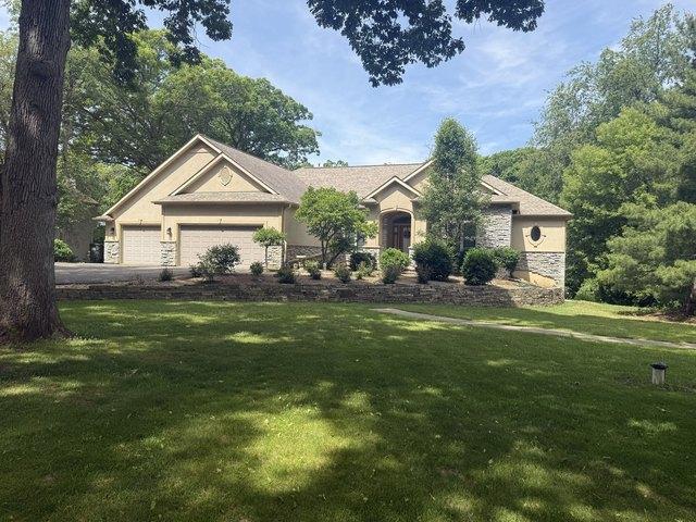 10605 Red Hawk Ln, Spring Grove, IL 60081