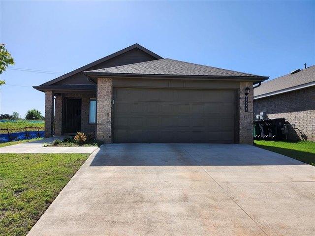 10605 Red Thistle Dr, Oklahoma City, OK 73131
