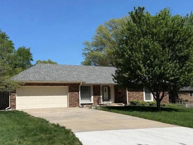 10606 W 54th St, Shawnee, KS 66203