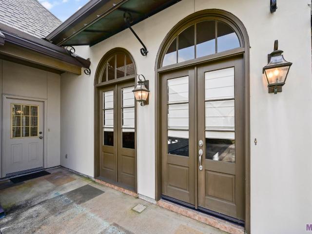 10606 Oak Bend Dr, Baton Rouge, LA 70809 | Compass