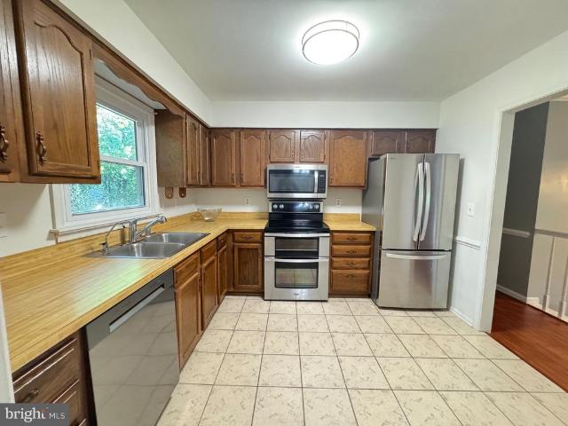 10608 Holleybrooke Drive