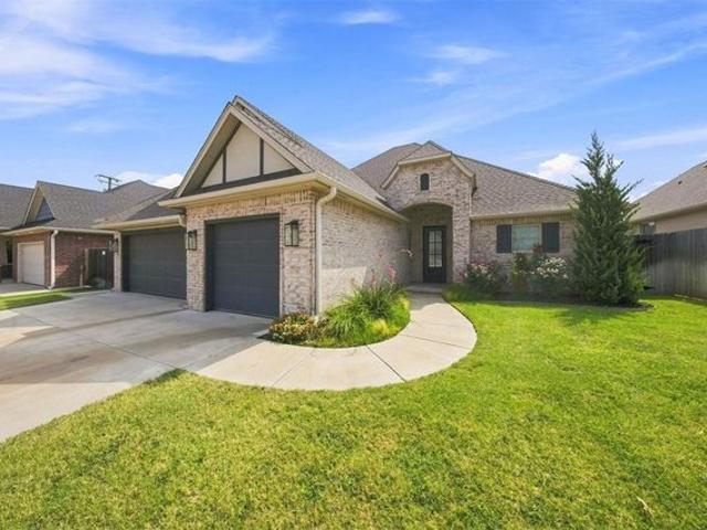 10608 NW Emily Cir, Oklahoma City, OK 73120