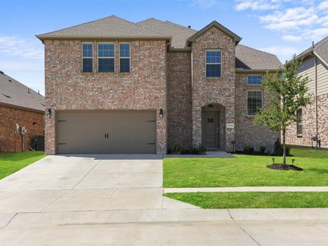 10608 Plumlee Ln, Aubrey, TX 76227