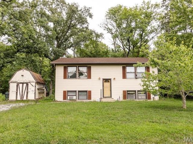 10609 Town Hall Rd, Mascoutah, IL 62258