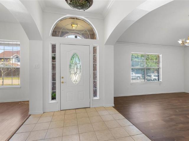10609 Pineview Lane