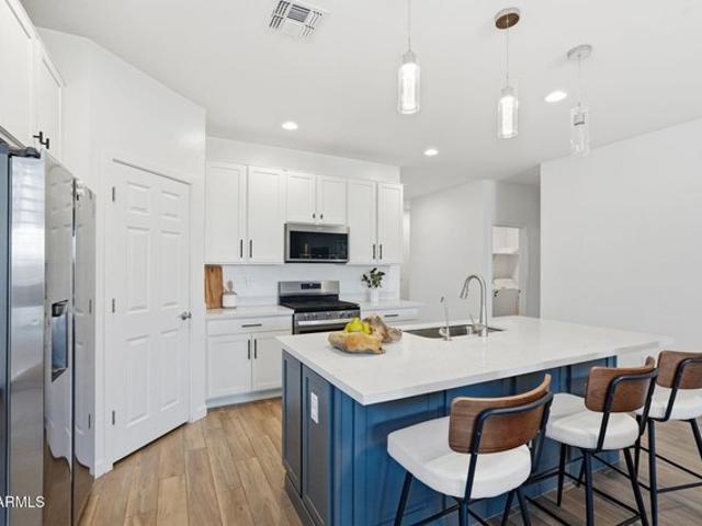 10609 S 55th Dr, Laveen, AZ 85339