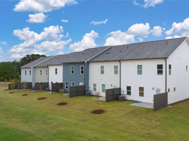 1060 Merritt Drive 31