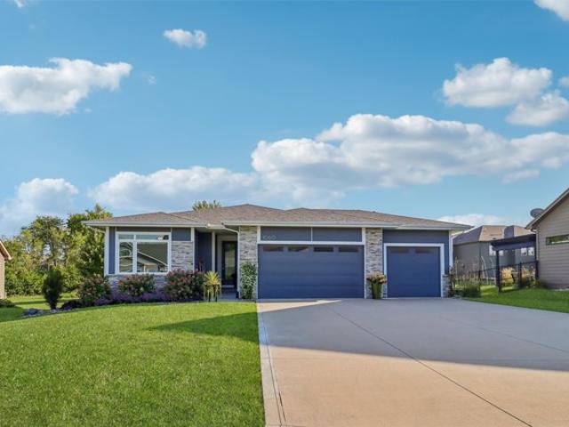 1060 Aaron Ct, Adel, IA 50003