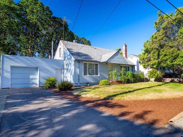 1060 Albert Dr SE, Salem, OR 97302