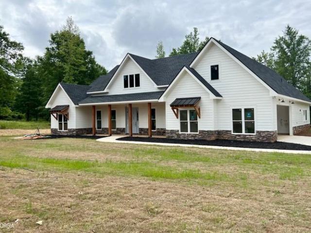 1060 Bayside Dr, Greensboro, GA 30642