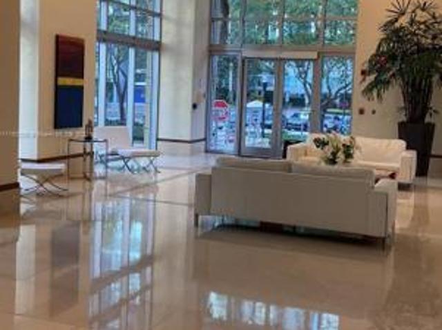 1060 Brickell Ave #1401 Miami, FL 33131