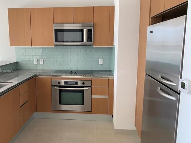 1060 Brickell Ave Apt 2309, Miami, FL 33131