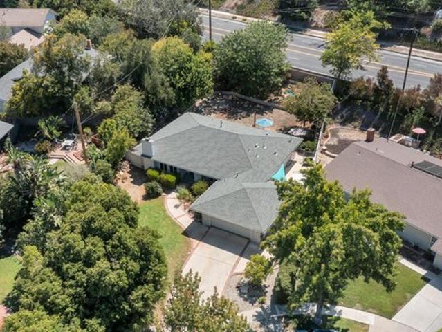 1060 Colby Cir, Thousand Oaks, CA 91362