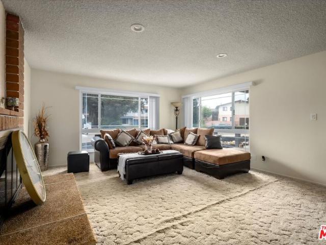1060 Diamond Drive