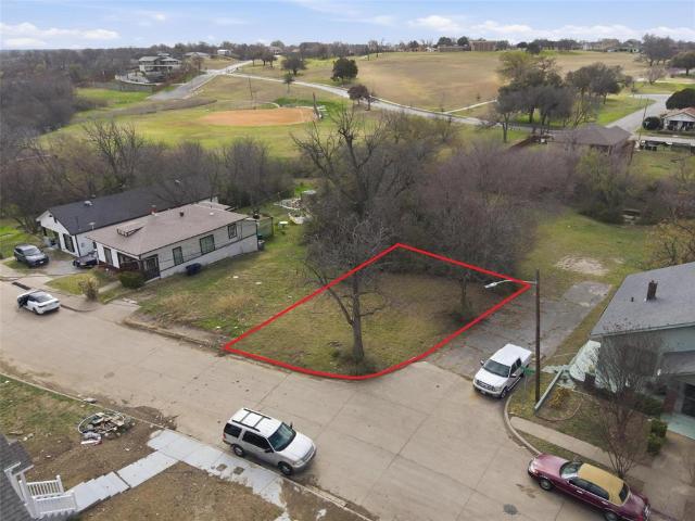 1060 E Oleander St, Fort Worth, TX 76104 | MLS #21200