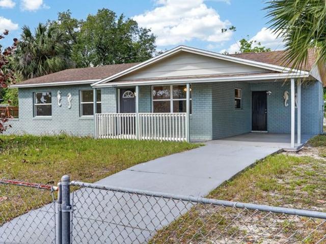 1060 E Patrick Cir, Daytona Beach, FL 32117