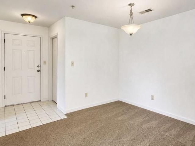 1060 Gardenview Loop # 304