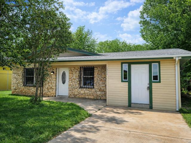 1060 Gardner Rd, Austin, TX 78721 | MLS #1959 | Compass