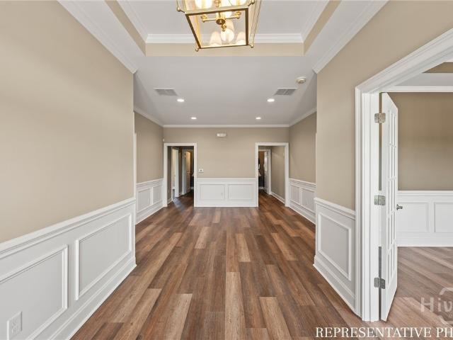 1060 Garland Drive # 200