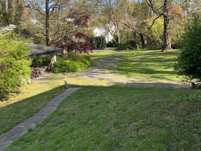1060 Harvey Rd, McLean, VA 22101 | Compass