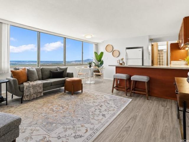 1060 Kamehameha Hwy Apt 4302A, Pearl City, HI 96782