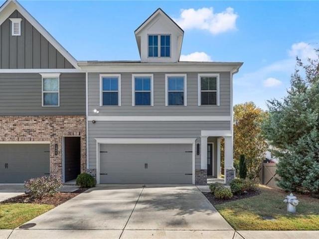 1060 Lawanna Dr, Marietta, GA 30062