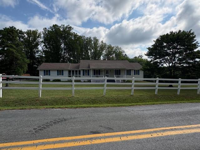 1060 Pocket Road
