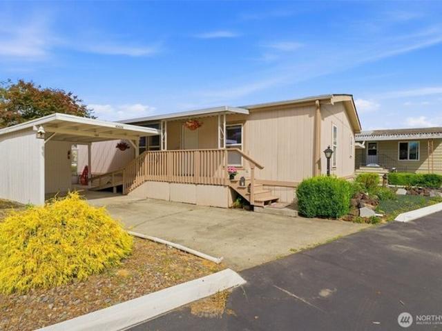 1060 rd Street Ct E Unit 60, Puyallup, WA 98372