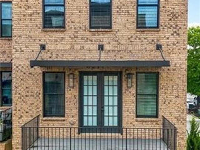 1060 Robert Smalls Way, Atlanta, GA 30318