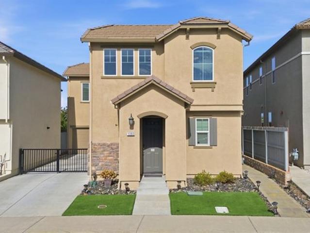 1060 Sagittaria Cir, Rocklin, CA 95765