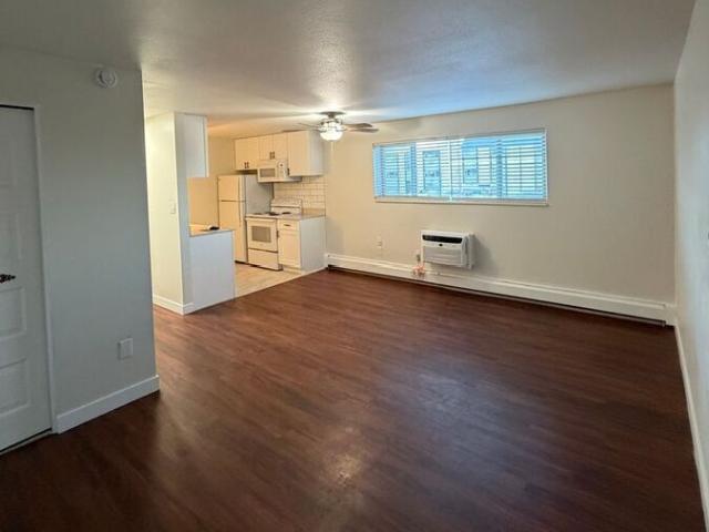 1 MONTH FREE! Super Spacious Updated 1 Bed, 1 Bath 2nd Floor Apartment Home in Lakewood near Hwy 6!