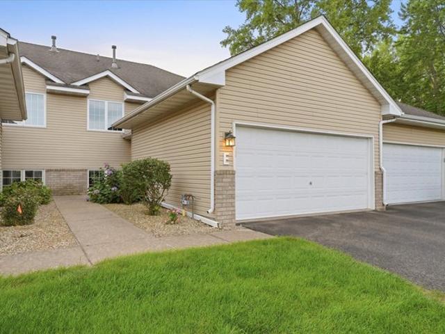 1060 th Ave N Apt E, Plymouth, MN 55442