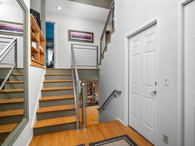 1060 Upper Devon Ln, Lake Oswego, OR 97034 | MLS #197610