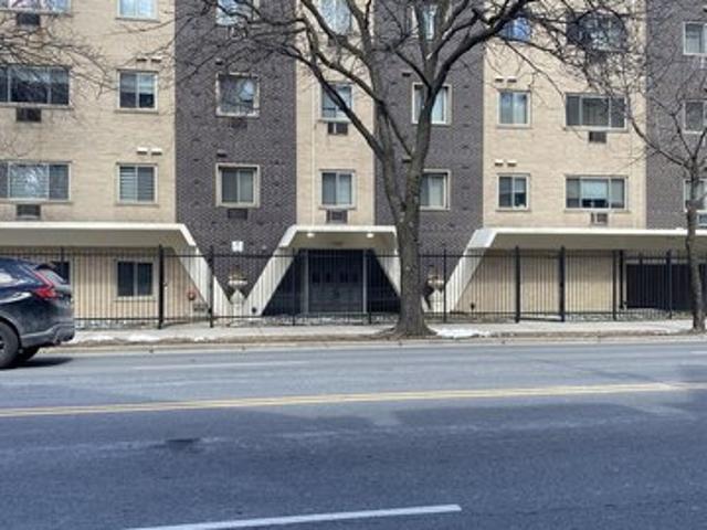 1060 W Hollywood Ave Apt 412, Chicago, IL 60660