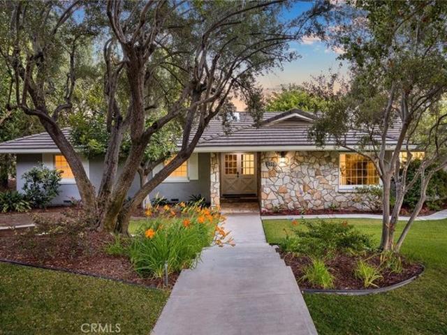 1060 W Leadora Ave, Glendora, CA 91741